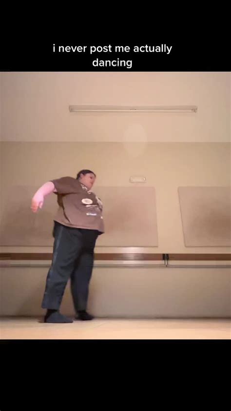 Lizzy Dances Does Dance Tiktok