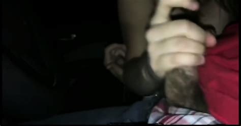 Une Bonne Petite Pipe Dans La Voiture Eporner