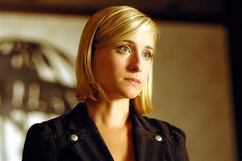 Smallville Alum Allison Mack Used Fame As Power Tool For Nxivm Cult