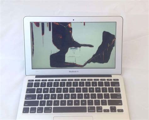 Black And Red Screen On Macbook Air Mac Screen Repair