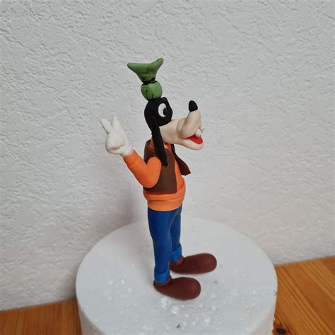 Захарна фигура за декорация на торти Goofy Ухае на…