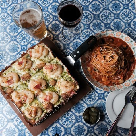 압구정로데오거리 핫플 디트로이트피자 피자덕후피자힙 데이트 네이버 블로그