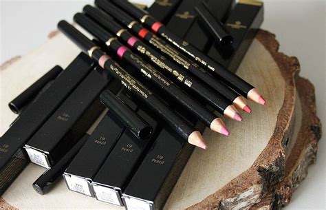 Карандаш для губ Оriflame Роскошный контур Giordani Gold Карандаш для губ Губы Макияж губ