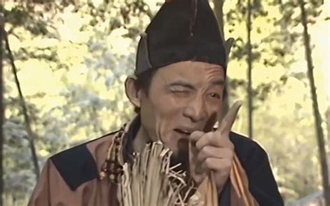 《济公》插曲《一半脸儿》游本昌（1985年经典歌曲） Bilibilib站无水印视频解析——yiuios易柚斯