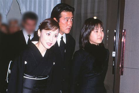 【画像・写真31枚目】“やつれ姿”に心配相次ぐ神田正輝 離婚後も支援、男泣き…注ぎ続けた愛娘・沙也加さんへの愛 女性自身