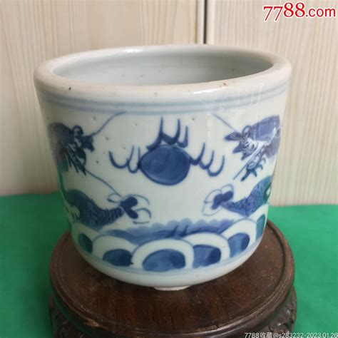 清代中期景德镇窑青花双龙戏珠三足炉 价格1800元 Se91634238 青花瓷 零售 7788收藏收藏热线