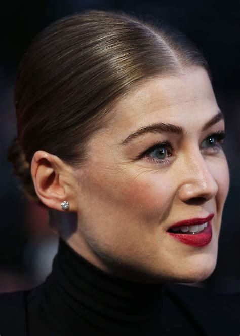 Rosalind Pike Rosamund Pike Photoshoot Rosamund Pike Suit Makeup