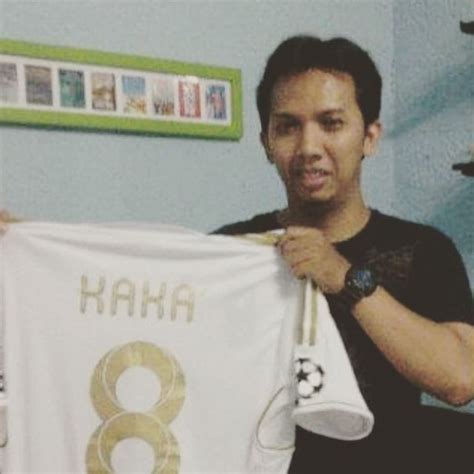 Penyuka Kopi Adri Ramdani • Threads Say More