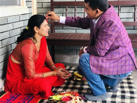 नेपाल पञ्चाङ्ग निर्णायक विकास समिति का अनुसार दशैको टीका लागाउने साइत