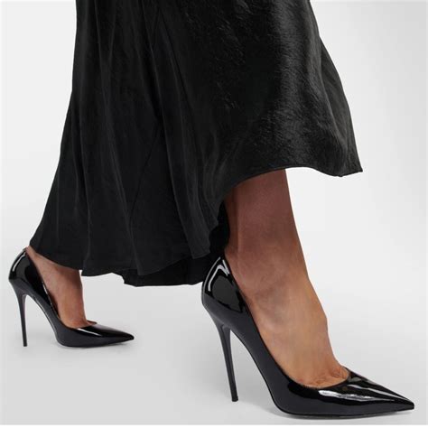 Jimmy Choo Black Patent Leather Anouk Pointed Toe Pum Gem