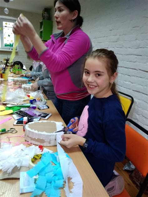 Буде весело Буде весело Яскрава піньята на Ваше свято