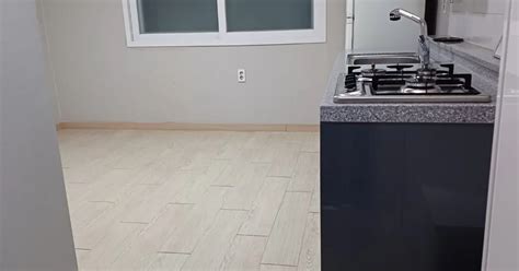 이번에 이사를 하면서 퇴실청소를 하게 되었습니다 4년을 살기도 했고 제가 깨끗히 쓰질 못했기때문에 주인분께도 미안하기두하고ㅜ 멀리서 팀장님께서 오시는데 아침일찍