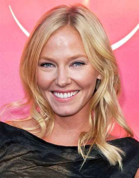 Kelli Giddish Troney25