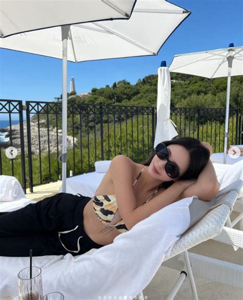 한예슬 비키니로 드러낸 독보적 미모…프랑스에서도 빛난 비주얼 [n샷] 헉스