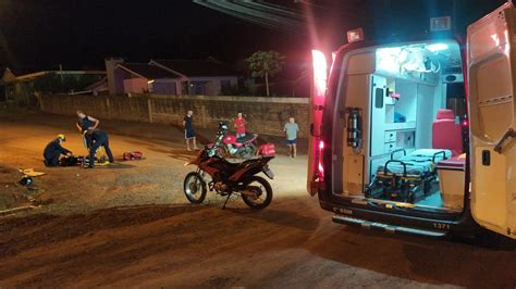 Jovem Sofre Ferimentos Após Colidir Em Motocicleta Grupo A Hora