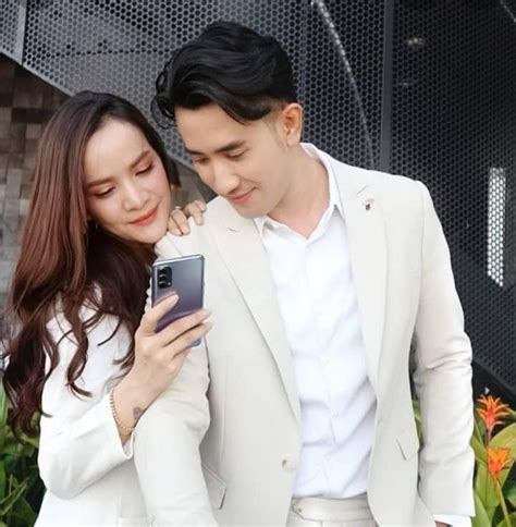 ពិតទេ បែកគ្នាហេីយ តែ ឆឹម សក្កដា ធ្វេីរឿងនេះក្នុងថ្ងៃកំណេីត ពេជ្រ សោភា Khmerload Cambodia