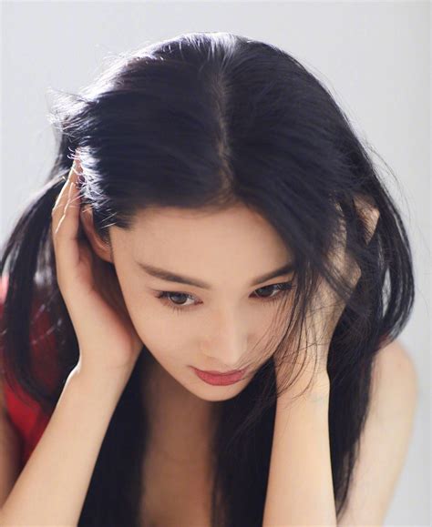 Zhang Xin Yu จางซินอวี่ 張馨予에 있는 Vaaty23님의 핀 아시아의 아름다움 아름다운 아시아 소녀