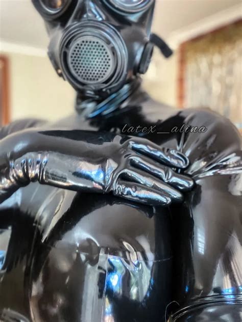 Unknown Latex Object In Gas Mask Pics XHamster