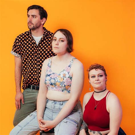 Elle Archer Of Shaylee Talks New Single ‘snow Day Out Front