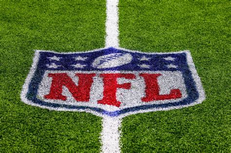 Why Bebe Rexha Was Booed At Halftime Of Nfl Thanksgiving Day Game