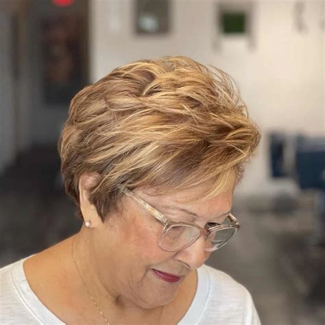 Hairstyles For Women Over 60 Years Old
