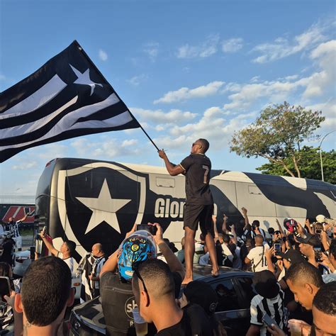 Ao Vivo Ao Vivo Veja Tudo Sobre A Festa Do Botafogo No Rio Ge