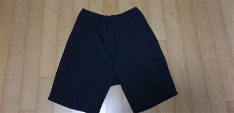 검은색 반바지 헬로마켓