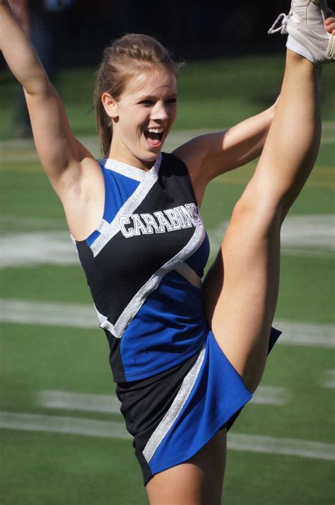 College Cheerleaders Carabins Université De Montréal So Flickr