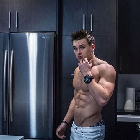 Hot Guys With V Lines