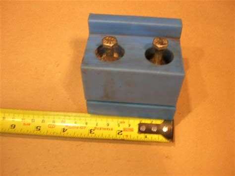 Non Conductive Isolator Block For Bussing Biganodes