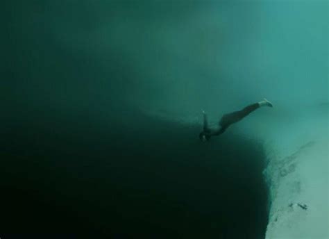 20 Scary Ocean Pictures Showing Whats Lurking Below Water Aesthetic