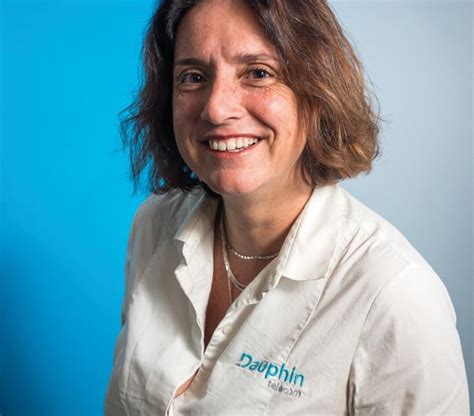 Award Ève Riboud Director Wamkulu Wa Dauphin Telecom Wotchedwa Knight Of The National Order