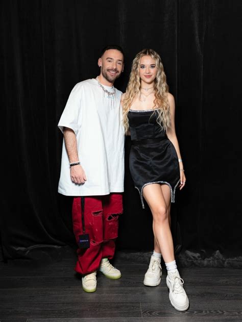 Anna Efimenko Официальная группа Видеть Love на всех площадках