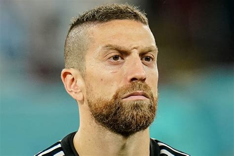 Tragedia En La Cancha El Inesperado Declive De Papu Gómez En Argentina