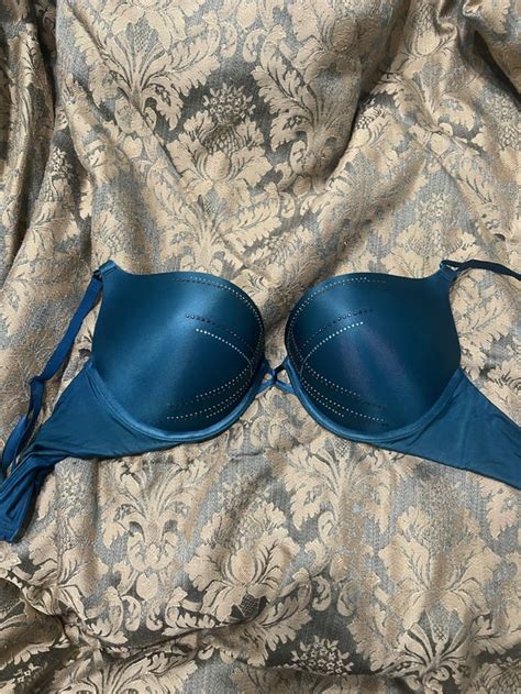 My Sis New Bra R Cumonbras