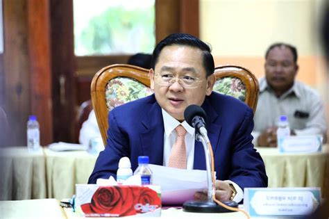 រដ្ឋបាល ខេត្ត ប៉ៃលិន និង អភិបាលខេត្ត បាត់ដំបង ប្រគល់ ទទួល លិខិត ផ្ទេរសិទ្ធិ និង កាតព្វកិច្ច