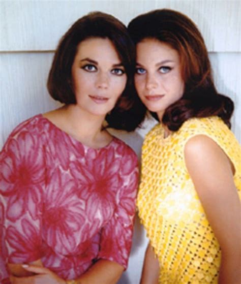 Beautiful Photos Of Actress Sisters Natalie And Lana Wood Together In