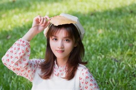 女生朋友圈发唉是什么意思