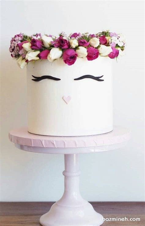 کیک فانتزی جشن تولد دخترونه تزیین شده با غنچه های گل رز طبیعی کرم صورتی Rainbow Unicorn Cake