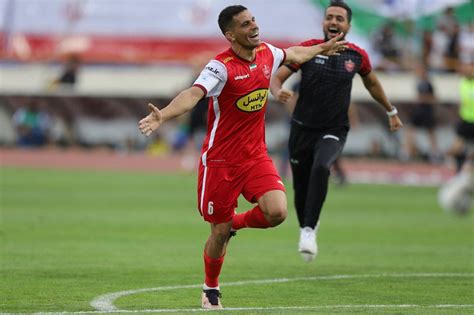 دوری سه هفته ای علی نعمتی از تمرینات پرسپولیس طرفداری