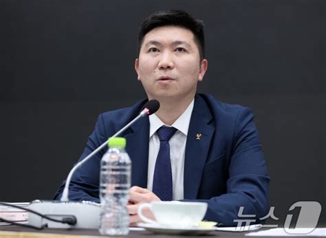 대한민국 체육인 자부심 가지도록 유승민 대한체육회장 공식 취임→4년 임기 첫발