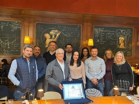 Paulo Ract Mauricio Mezacasa Lucas Rando Claudia Regina Serantoni Débora Junge Baum José