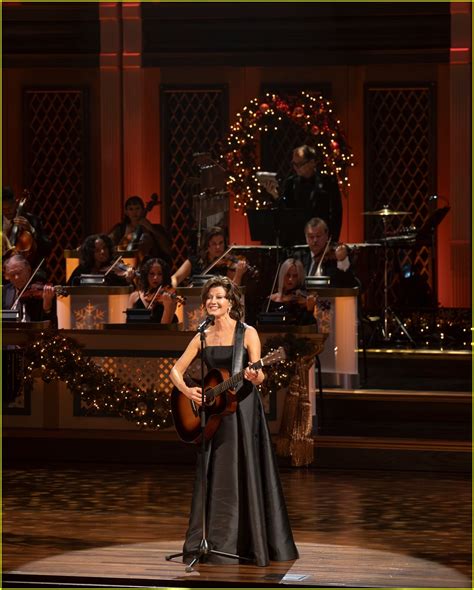 Cma Country Christmas 2024 Hosts Performers And Song List Revealed