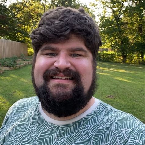 Hunter Thomas Hunteroutside • Threads Say More