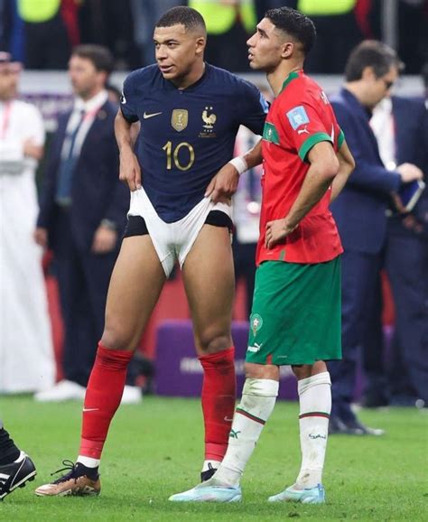 Mbappe And Hakimi France 🇨🇵 Marokko 14122022 Qatar Wk Voetbal Foto