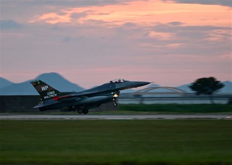 Dvids News ‘stay Ready 8th Fw Trains For The Future Fight