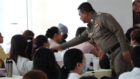 จ๋อแจ๊ะจับโจร จ๋อแจ๊ะจับโจร Added A New Photo