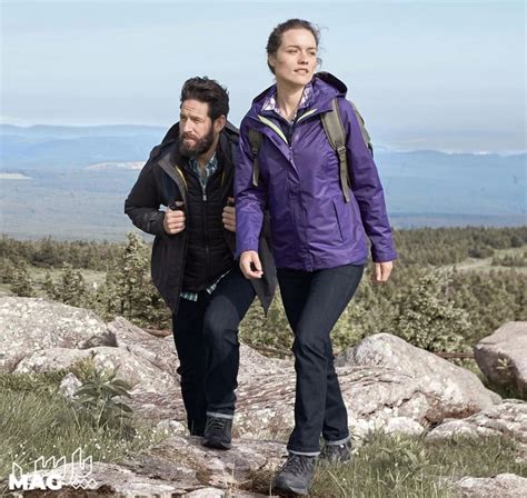 لباس مناسب کوهنوردی زنانه و مردانه استایل کوهنوردی جذاب پارس مگ