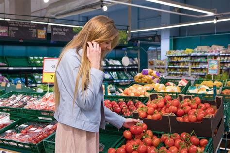 烏克蘭裸體模特兒amelia Gin 脫下外衣用身體表達原始慾望 Jdailyhk