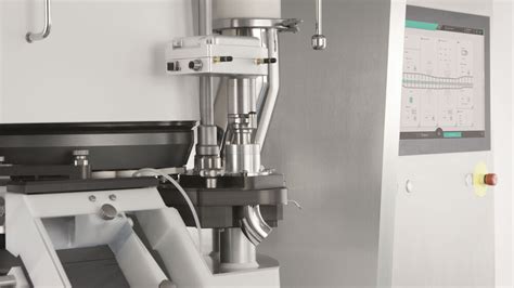 Evaluation Of Critical Mixing Parameters In A Continuous Direct Compression Process